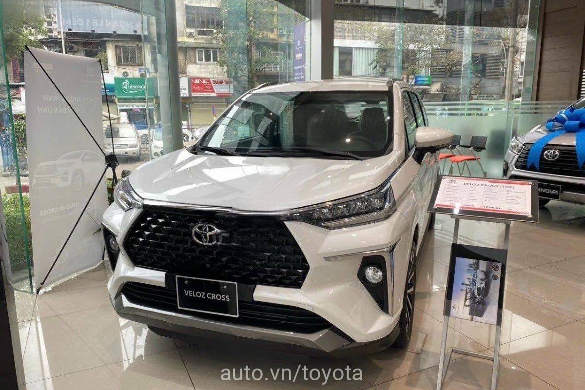 Bán ô tô Toyota Veloz Cross CVT Top 2024 xe mới 0km giá rẻ 636.000.000đ ...