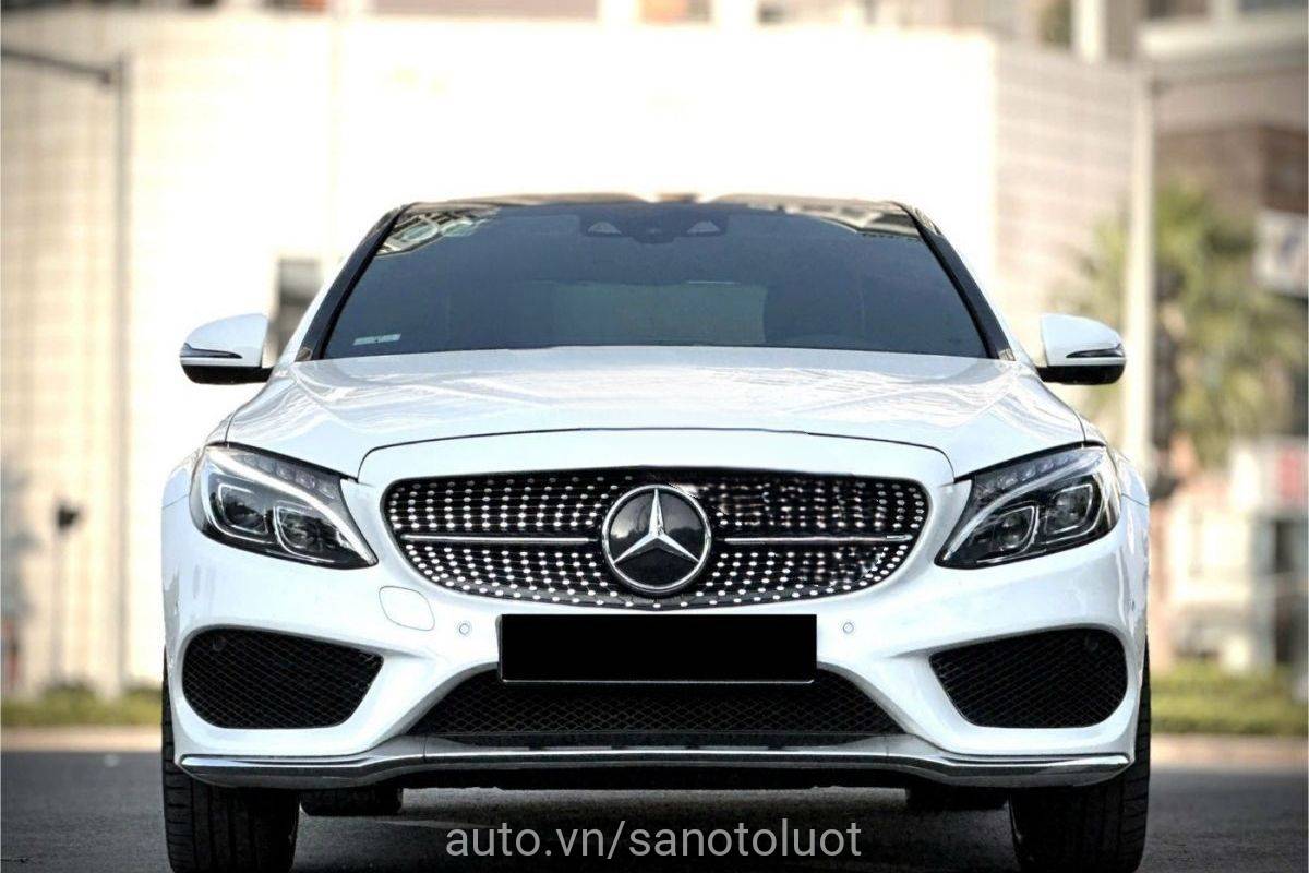 Bán ô tô Mercedes-Benz C-Class C300 2018 xe cũ 55.000km giá rẻ 945.000 ...
