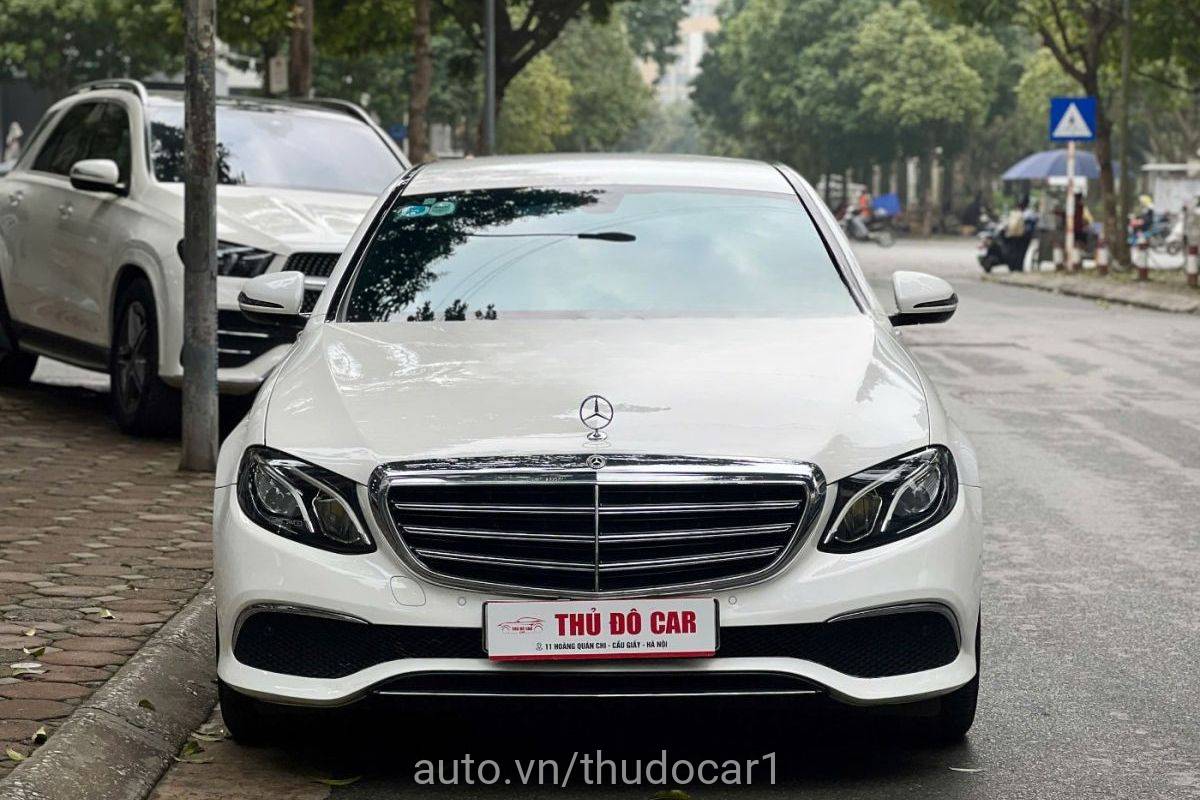 Bán ô tô Mercedes-Benz E-Class E200 2020 xe cũ 70.000km giá rẻ 1.360.000.000đ tại Hà Nội