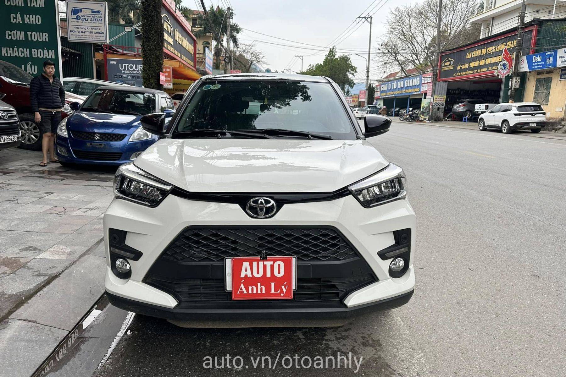 Bán ô tô Toyota Raize 2021 xe cũ 20.000km giá rẻ 485.000.000đ tại Phú Thọ