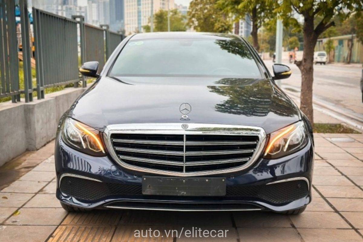 Bán ô tô Mercedes-Benz E-Class E200 2020 xe cũ 54.000km giá rẻ 1.299.000.000đ tại Hà Nội