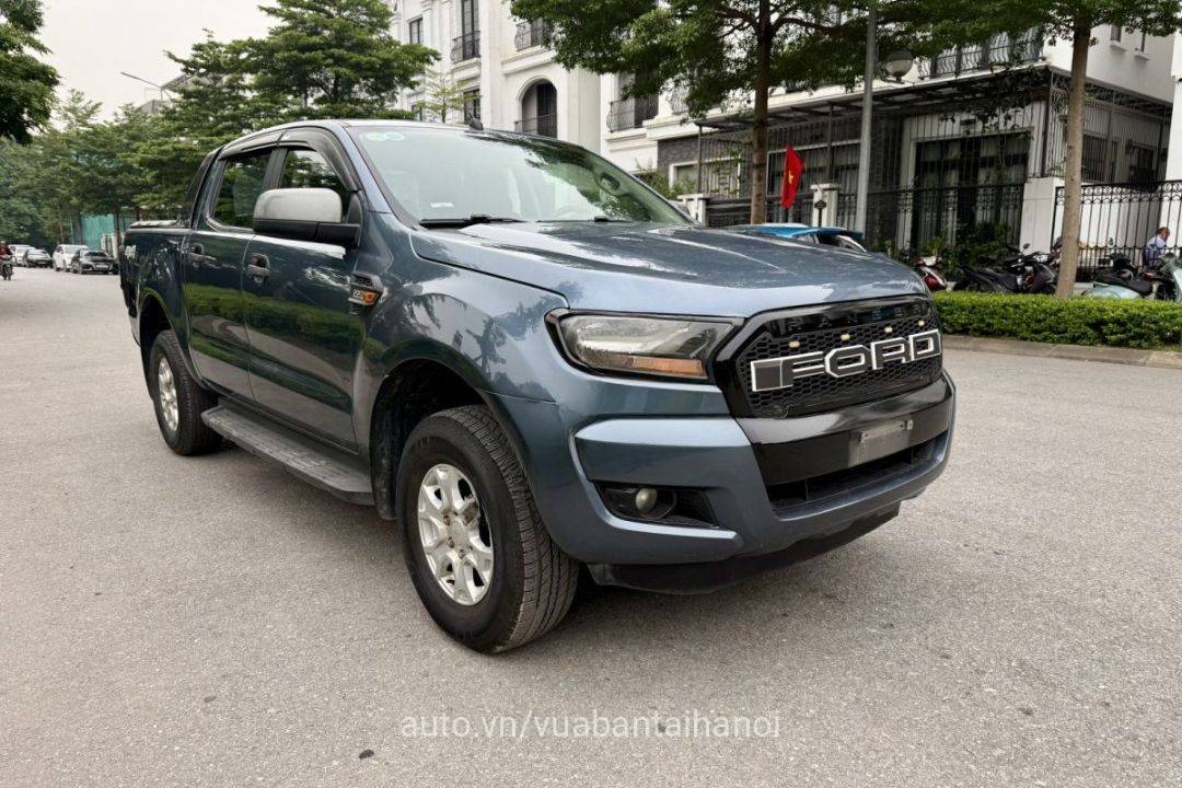 Bán ô tô Ford Ranger XLS 2017 xe cũ 90.000km giá rẻ 368.000.000đ tại Hà Nội